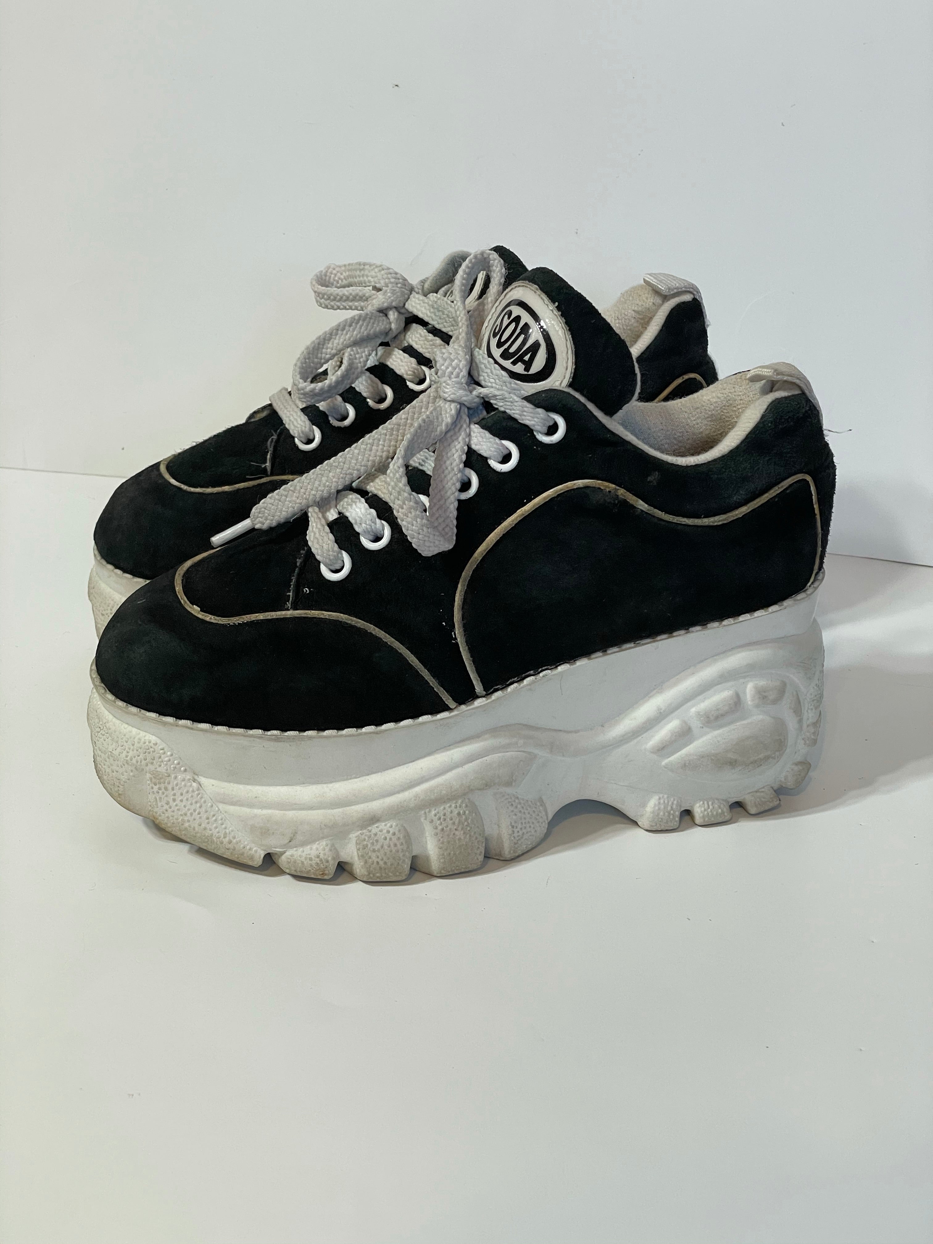 Gorgeous 1990s Vintage Soda Platform Chunky Leather Shoes Fabulousvin